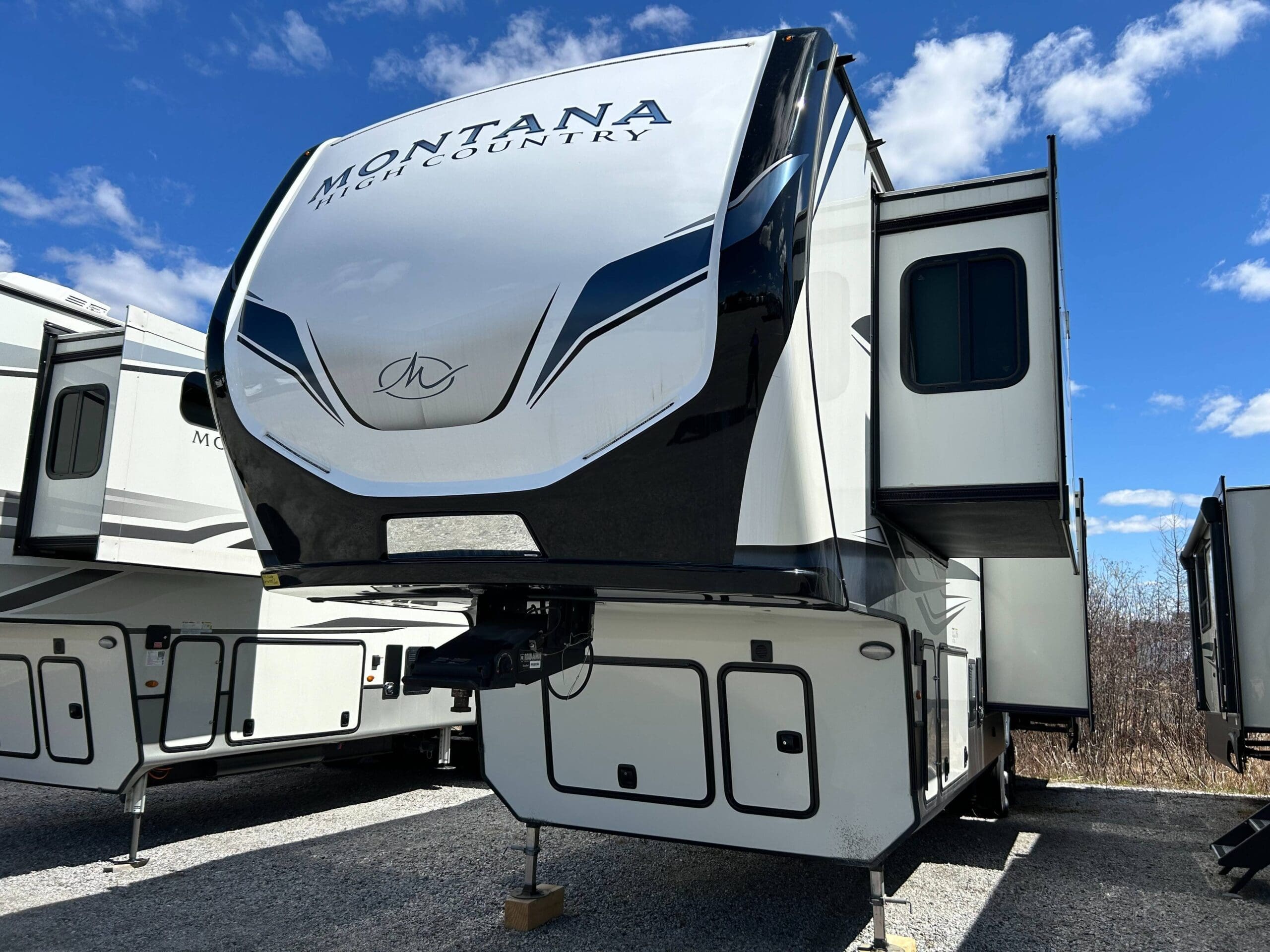 2023 Montana HC 385BR by Keystone RV | RVC Navigator: RV Search Engine