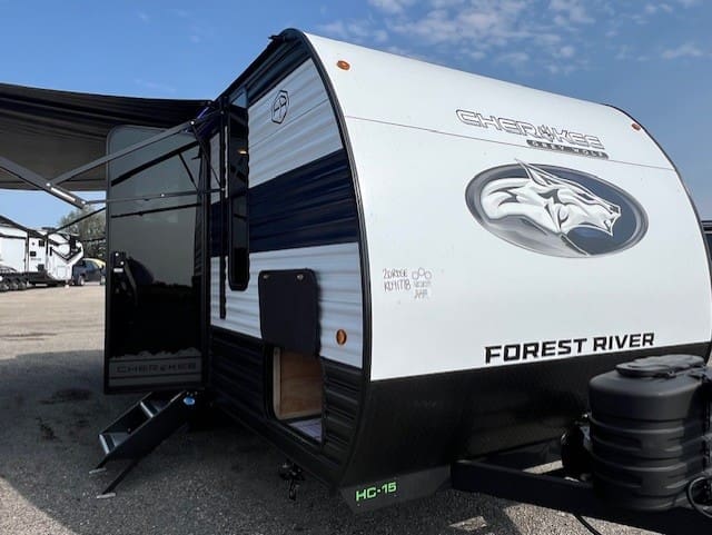 2025 Grey Wolf 20RDSE | Globetrotter RV - RVC Navigator