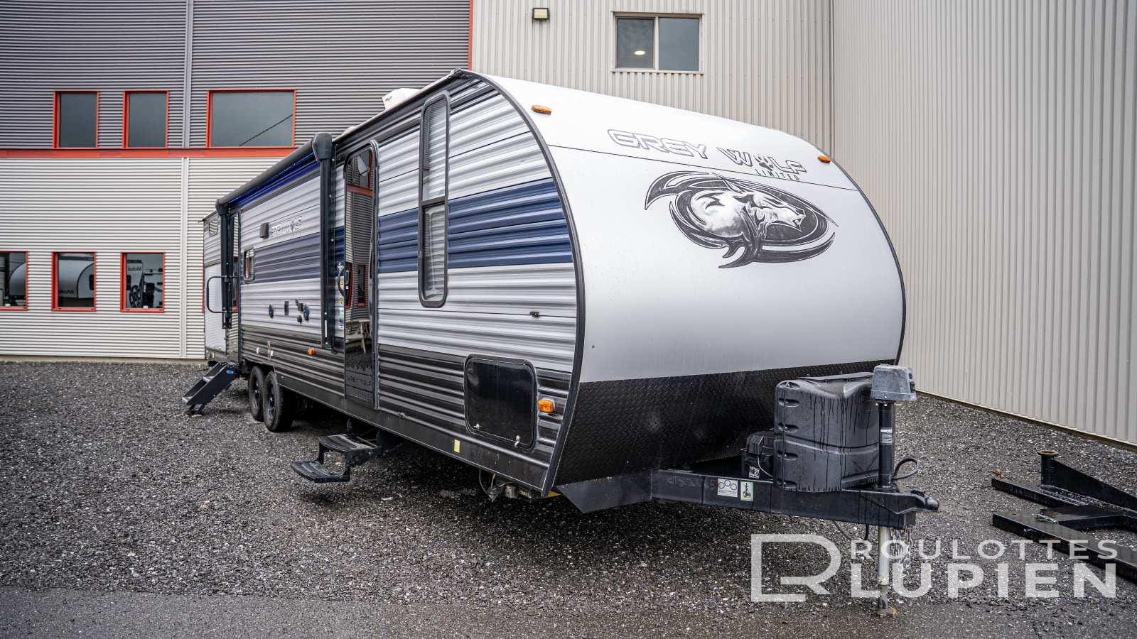 2022 GREY WOLF 29TE BY FOREST RIVER | RoulottesLupien - RVC Navigator