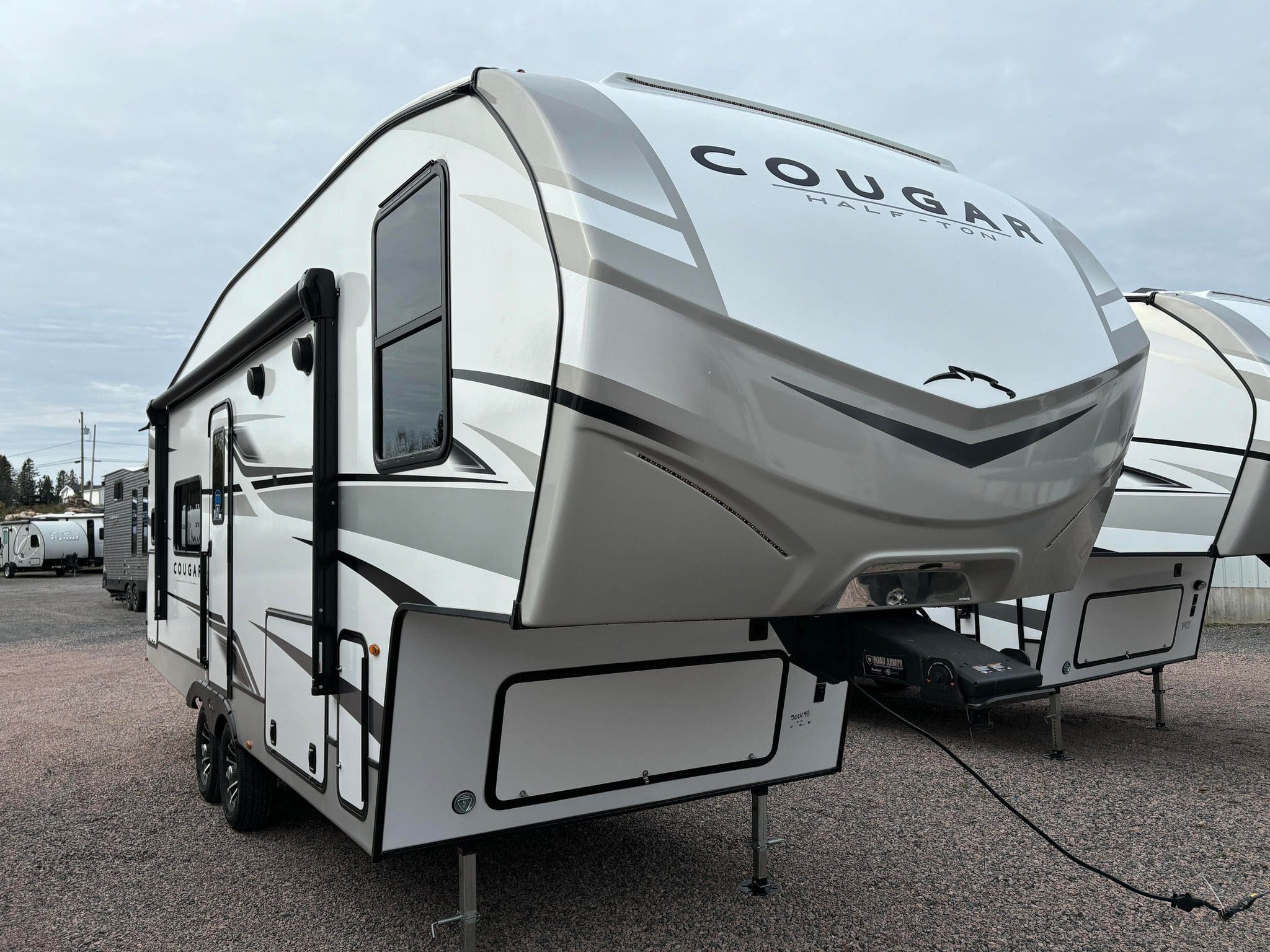 2025 COUGAR 23MLE 2025 by Keystone RV | RoulottesMLR - RVC Navigator