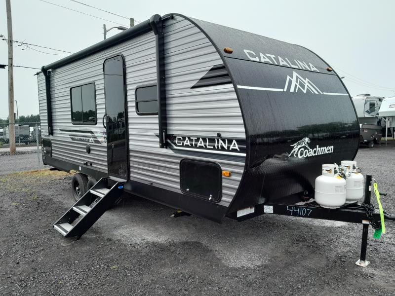 Forest River CATALINA TRAILER 211BH 2025 | VRSoulièreSherbrooke - RVC ...