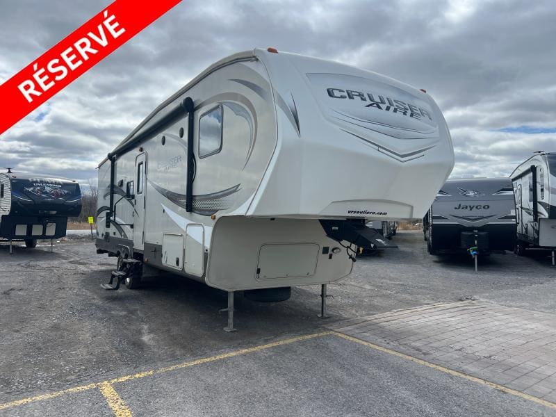 Crossroads Cruiser 30BH 2016 | VRSouliereLavaltrie - RVC Navigator