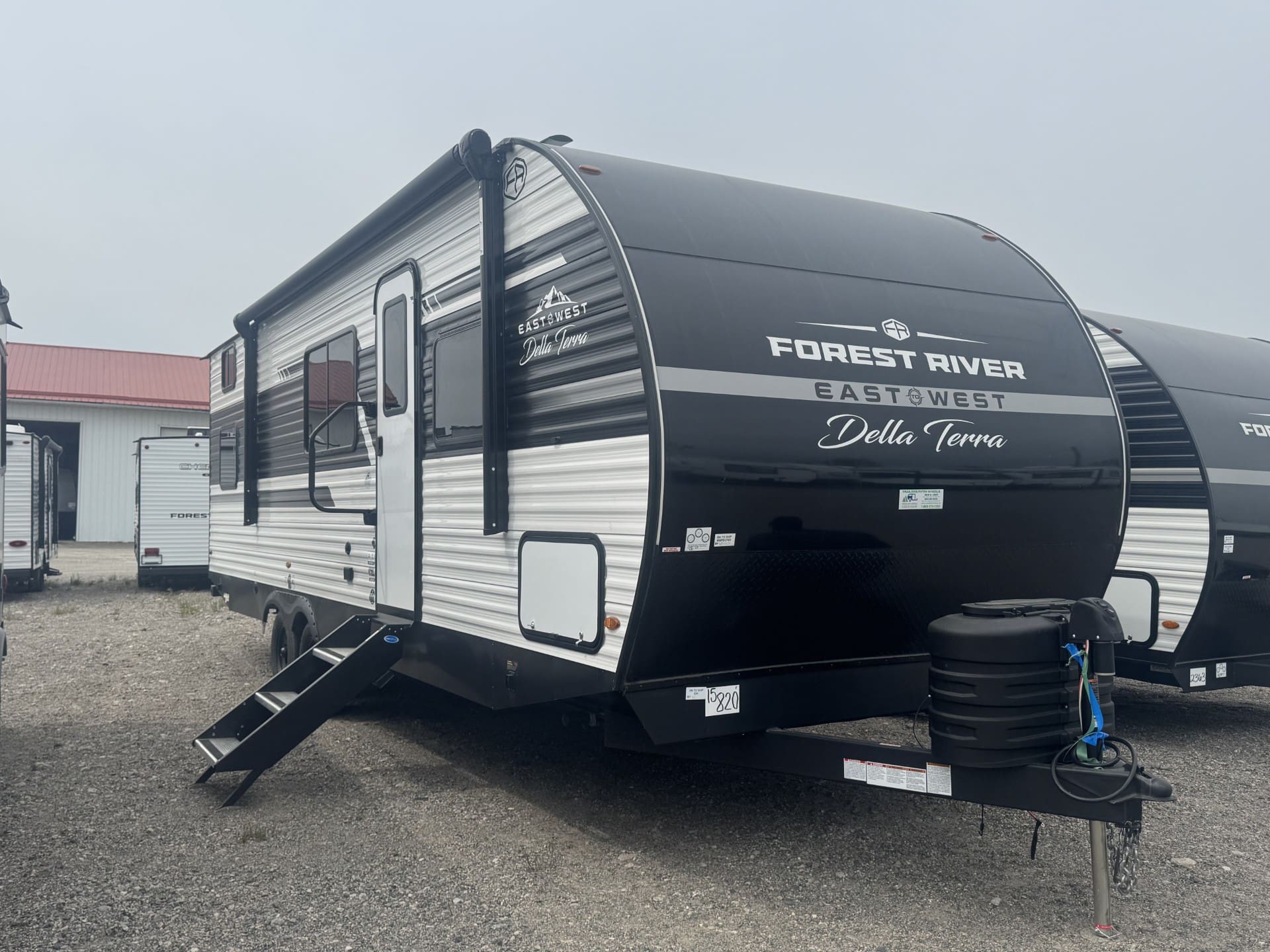 2025 EAST TO WEST DELLA TERRA 200RD | Nickel Belt Camping - RVC Navigator