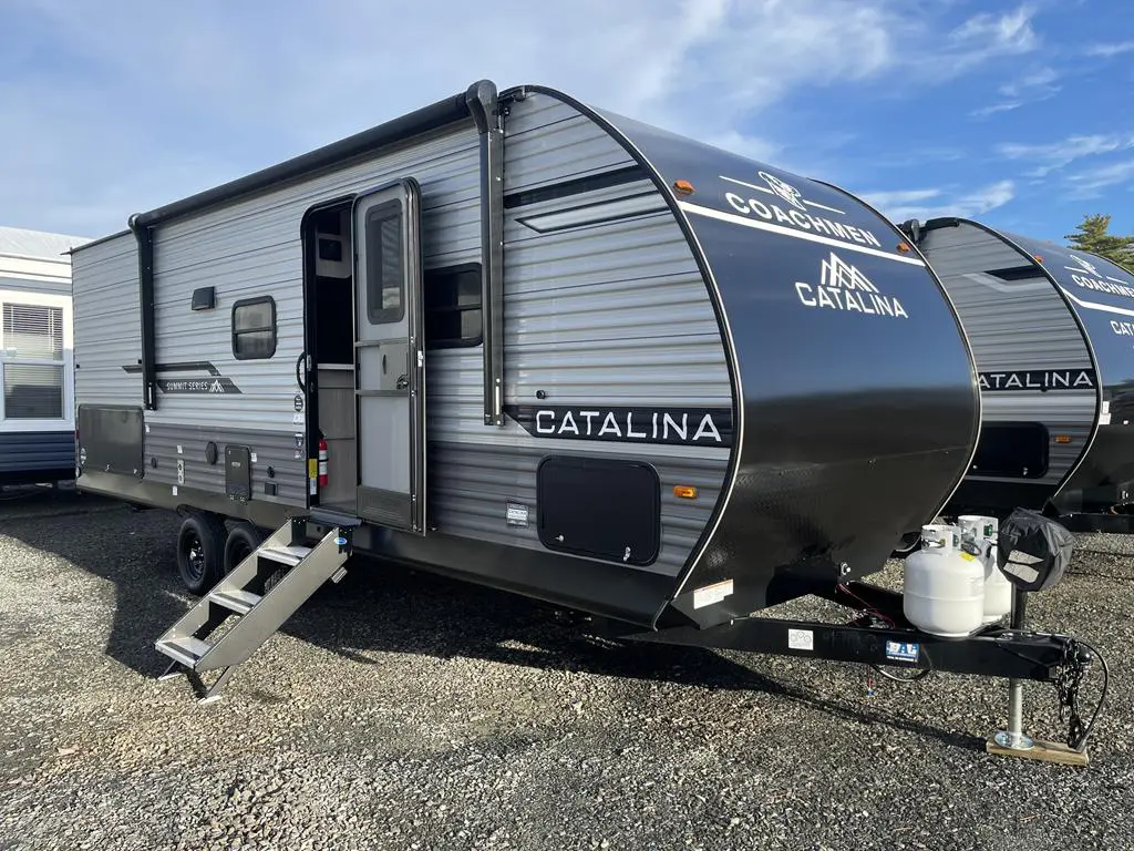 2026 CATALINA 231BHS | Bluenose RV - RVC Navigator