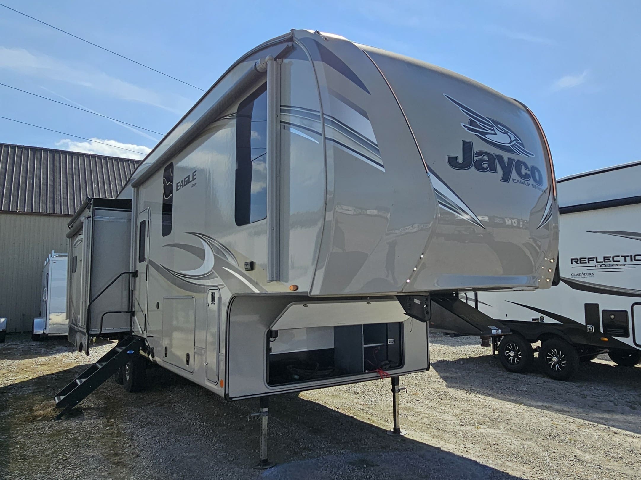 2019 Jayco Eagle 319MLOK | LeisureTrailerSales - RVC Navigator