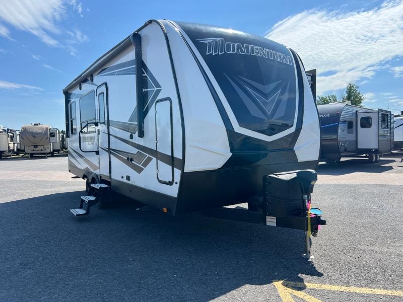 Grand Design Momentum 21G 2020 | VRSouliereLavaltrie - RVC Navigator